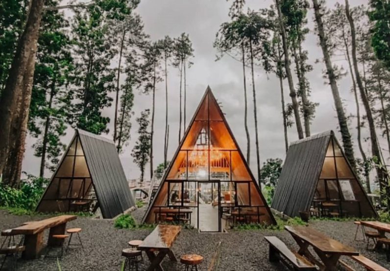 Mencicipi Berbagai Olahan Serba Sapi, Sambil Menikmati Indahnya Suasana ...