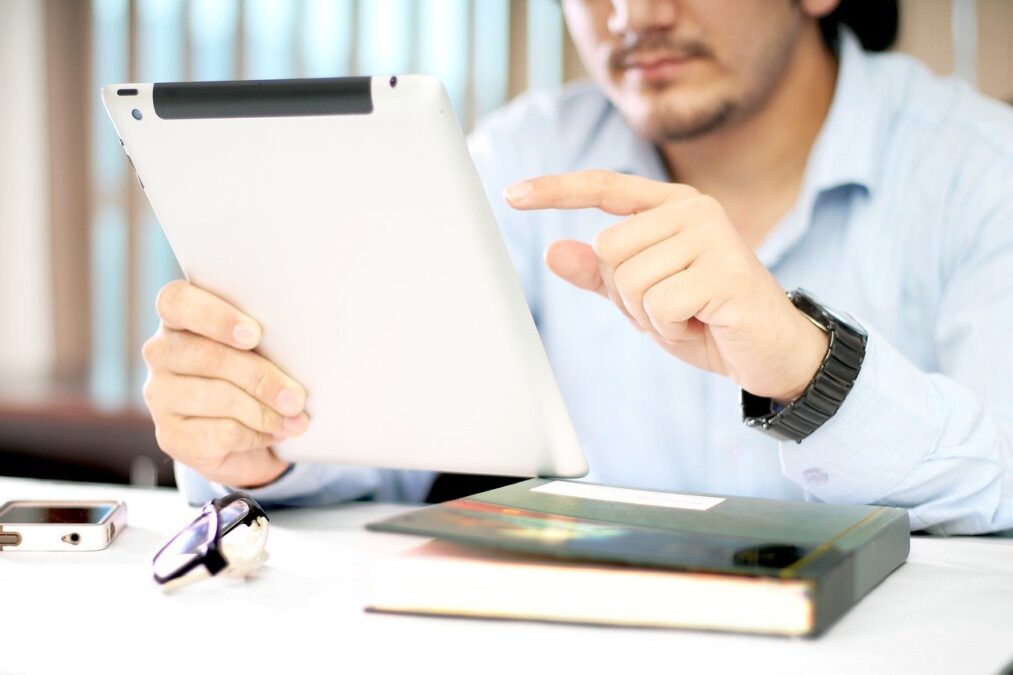 Unsur-Unsur Penting dalam Membuat Poster dan Fungsinya