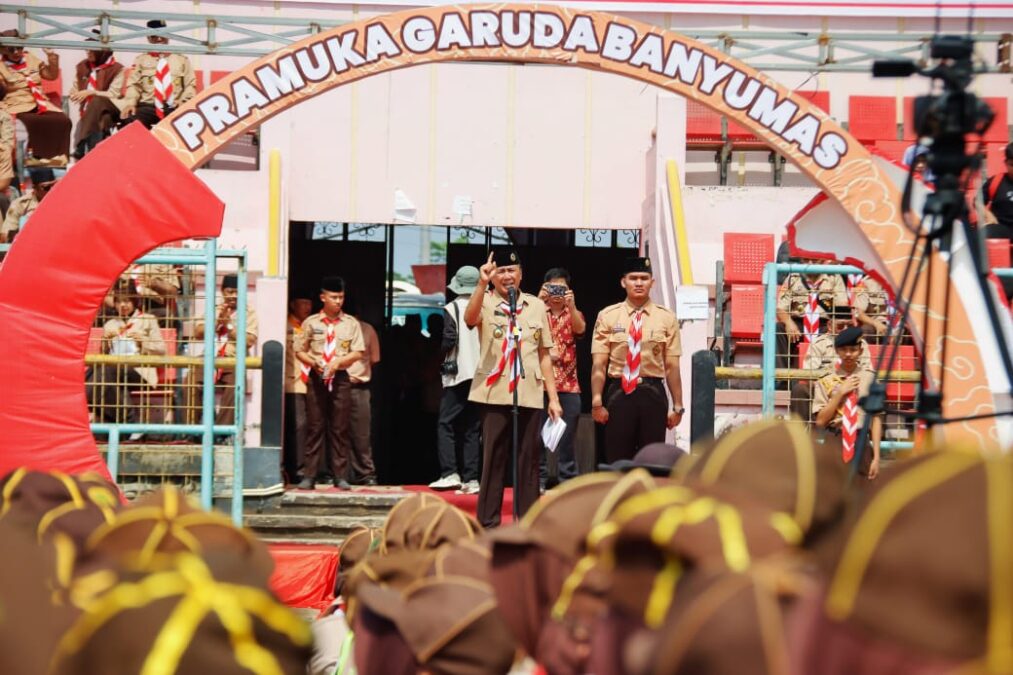 Sebanyak 16.901 Anggota Kwarcab Banyumas Dilantik jadi Pramuka Garuda